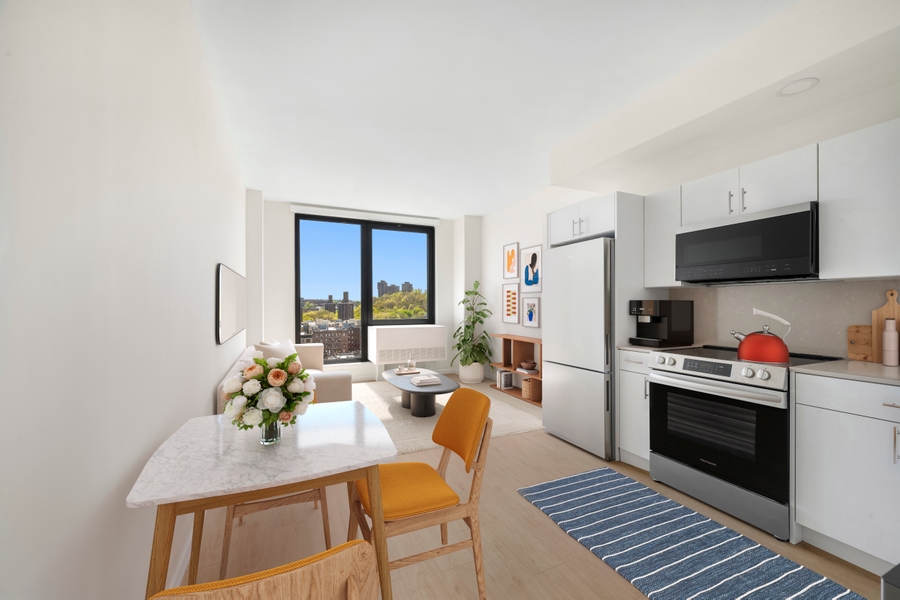 Tryon North Apartments – Inwood NYC Rentals with Park Views